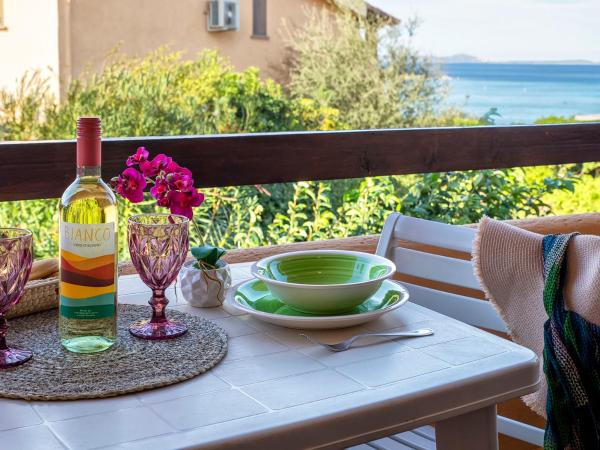 Apartment F4 - F2- Baia De Bahas By Interhome - Golfo Aranci