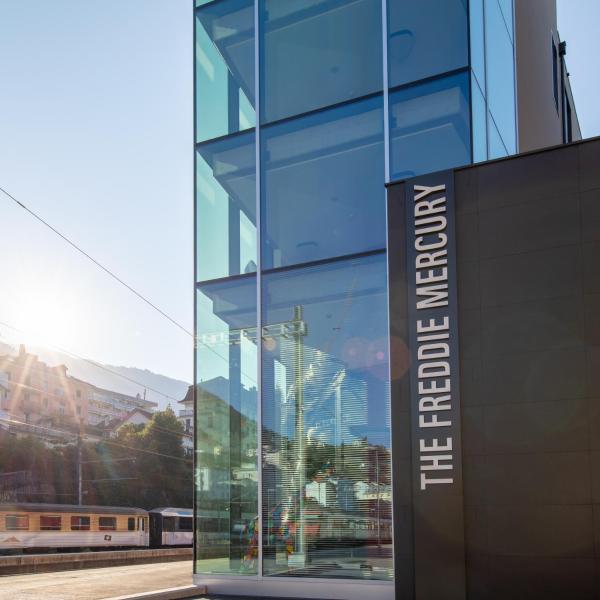 "The Freddie Mercury" Hotel - Vevey