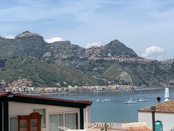 C'est La Vie Giardini - Naxos