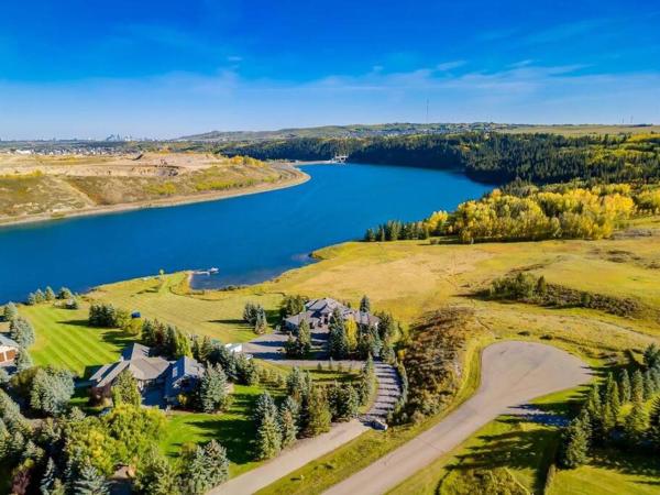 Emerald Bay Luxury Retreat With Hot Tub - Calaway Park