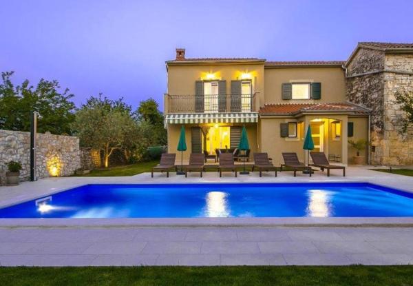 Villa Hisina Near Porec For 6 People With Private Swimming Pool - Istria