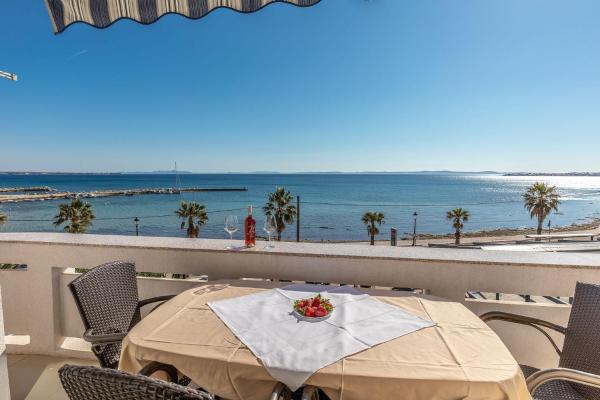 Paradiso, No 3 - Vir, Kroatien