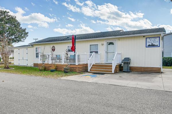 1 Mi To Surfside Beach Coastal Cottage - Murrells Inlet, SC