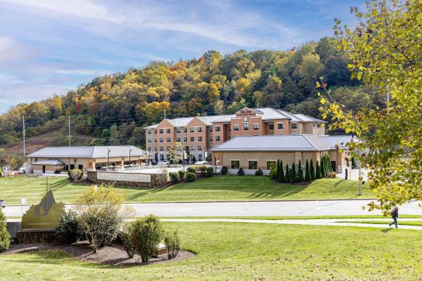 Best Western Plus Franciscan Square Inn & Suites Steubenville - Ohio