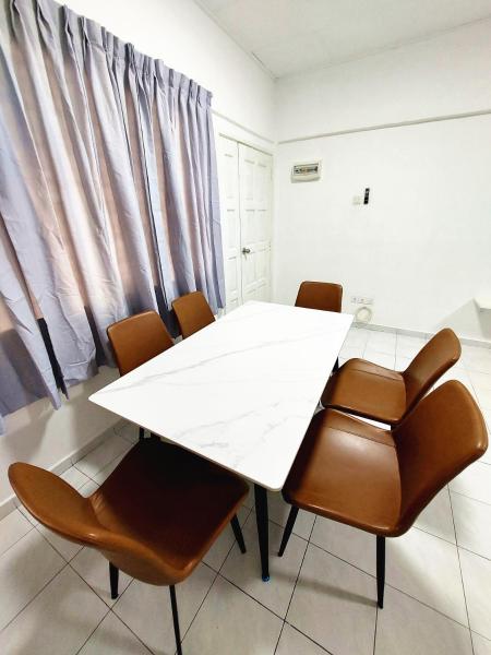 Ec14-georgetown-3room-privatehouse - George Town