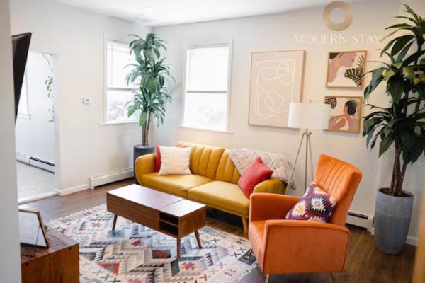 Rainforest Retreat 20m To Nyc Free Parking - Sleeps 16 - Hoboken, NJ