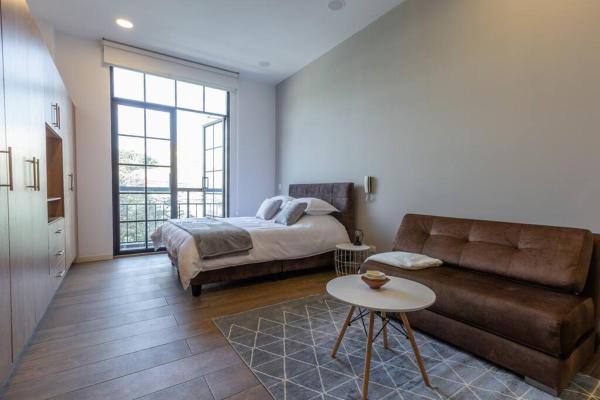 Mumbai Beautiful Studio - 