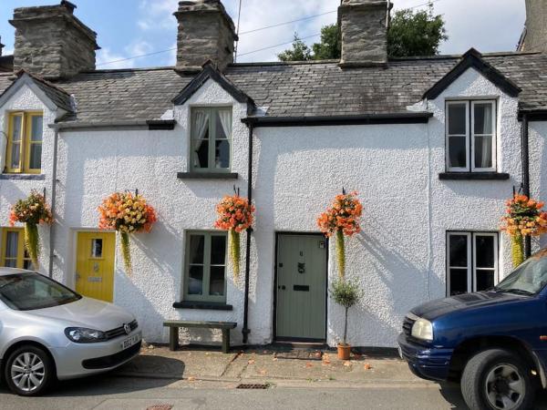 Lovely Peaceful 2 Bed Cottage - Gwynedd