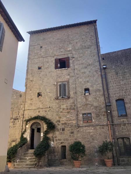 Torre Degli Alessandri - Viterbo