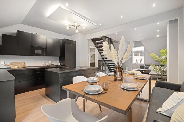 Homerentals L 120sqm Mid-central - King Beds - 500mbps Wi-fi - Bergen