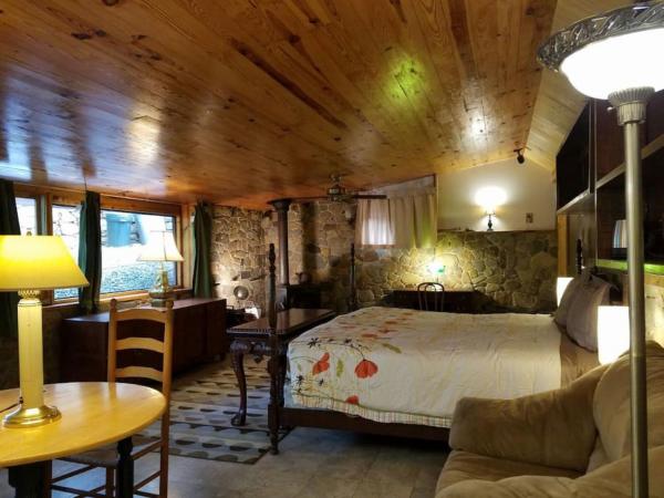 Castle Suite At White Lotus Eco Spa Retreat - Shenandoah National Park