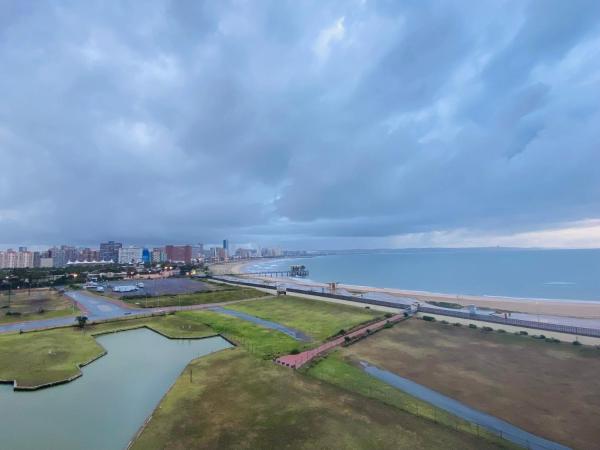 The Waves 905 Quayside Point - Durban