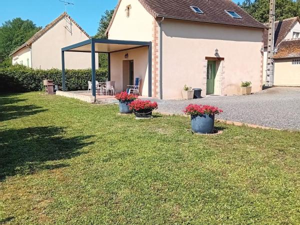 Corps De Ferme Restauré Avec Terrasse, 2 Chambres, Grande Douche Italienne Et Terrain De Pétanque - Fr-1-410-344 - La Flèche