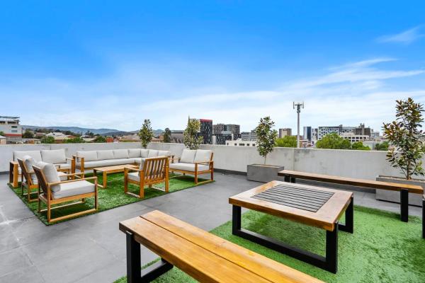 'City Luxe Oasis' Huge Terrace With Panoramic Views - Hobart