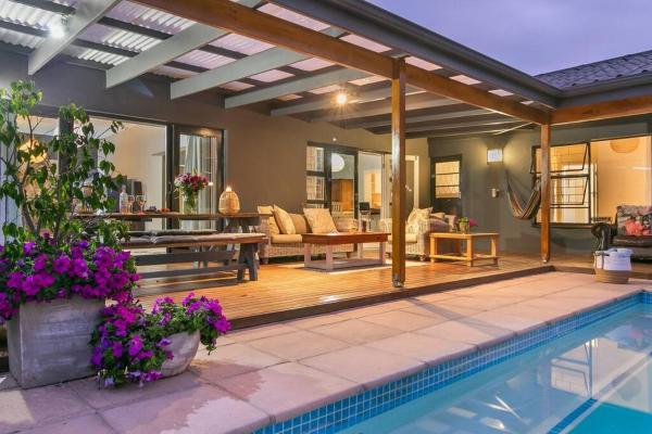 Hot Tub Haven - Back Up Electricity Plett - Plettenberg Bay