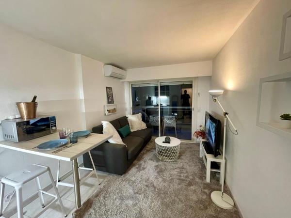 Nice Hollydays, Studio St Antoine - ibis budget Nice Californie Lenval