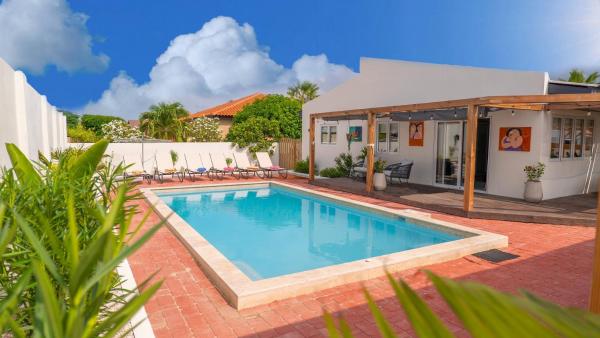 Sunny Eagle Beach Villa - 3 Min. From Beach - Aruba