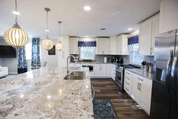 5 King Beds, 1q 1full P/o Newly Remodeled 2800 Sq Ft - Knoxville, TN