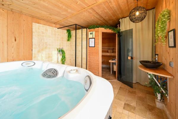 Ker Gana Sauna, Jacuzzi, Poêle à Bois - Finistère