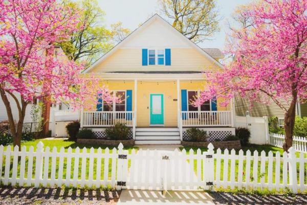 Huge Beach Bungalow- Yard, Beach Pass, King Beds - Chesapeake Beach, MD