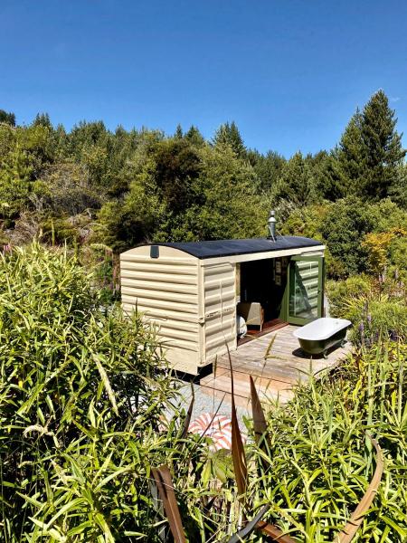 The Box Car With Outdoor Private Bath - Queenstown