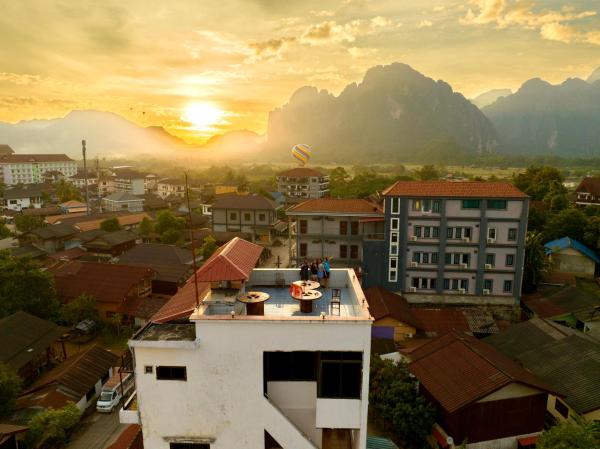 Easy Go Backpacker Hostel - Laos