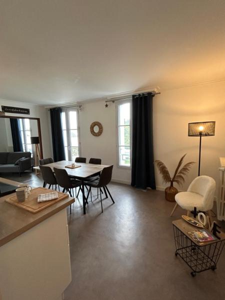 Studio +++ Très Agréable En Centre Ville - Loire