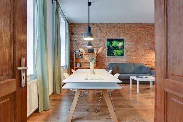 City Center, Art House & Family Stay By Downtown Apartments - Gdańsk