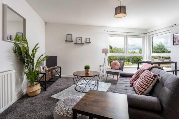 Walker Suite No 60 - Donnini Apartments - Kilmarnock