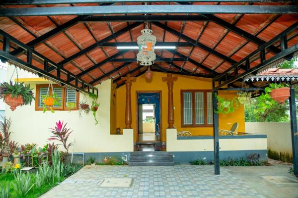 Shi's Shambhavi Homestay -On The Way To Isha, Maruthamalai - Coimbatore