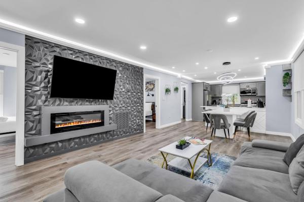 Luxury 3br House In Charlotte - Charlotte, NC