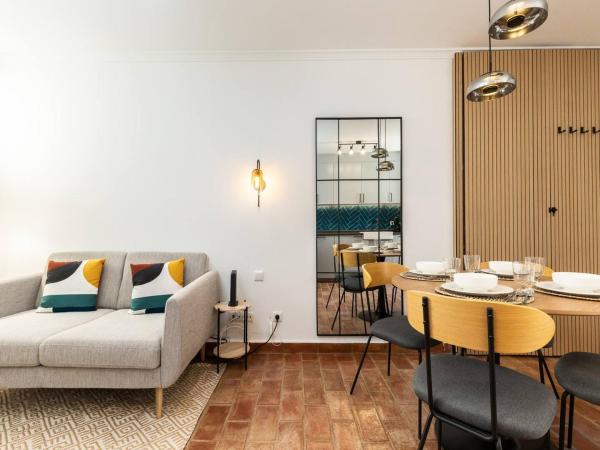 New!! Cherry House - Traditional Townhouse In The Heart Of Tavira - Tavira