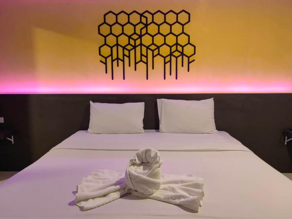 Hollywood Dannok Hotel - Sadao