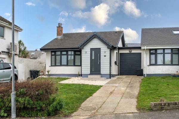 Fully Refurbished Holiday Cottage In Rhosneigr - Rhosneigr