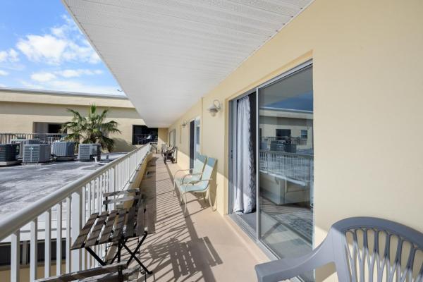 1br 1b Beach View - Surf Song #332 - Madeira Beach, FL