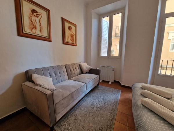 Frailes Apartments - Granada