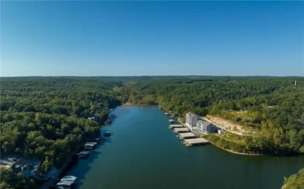 Perfect Condo, 31 Mm, Hoa Pool, Fishing - United States