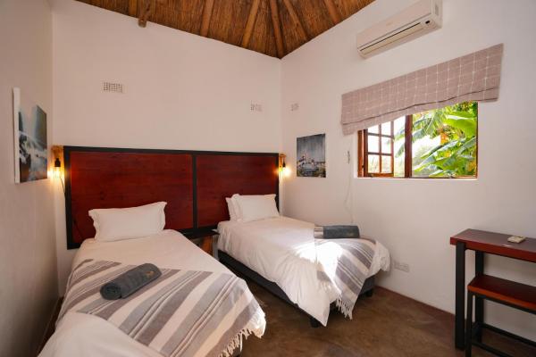 2 Bed Apartment With Pool - 2126 - Victoria Falls