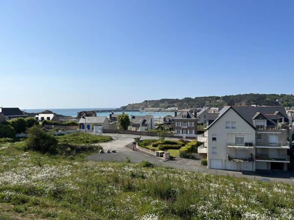 668 - Magnifique Maison Familiale Vue Mer, 12 Voyageurs à Deux Pas Du Centre D'erquy - Erquy