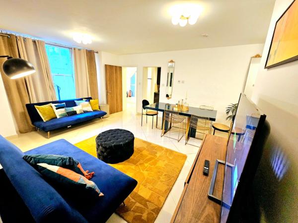 Modern Hyde Park Home With Private Entrance & Private Back Patio Near Bayswater & Paddington Stations - London