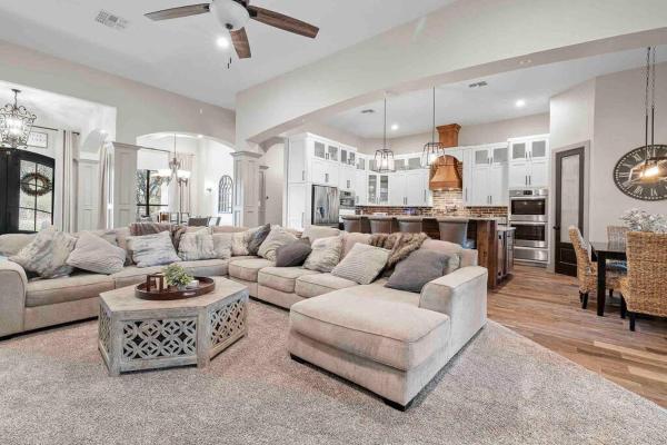 Entertainment Dream House - Kyle, TX