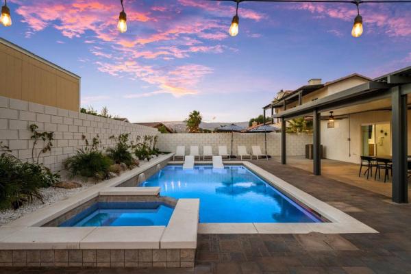 Sunset Escape Home With Resort Pool And Spa - La Quinta, CA