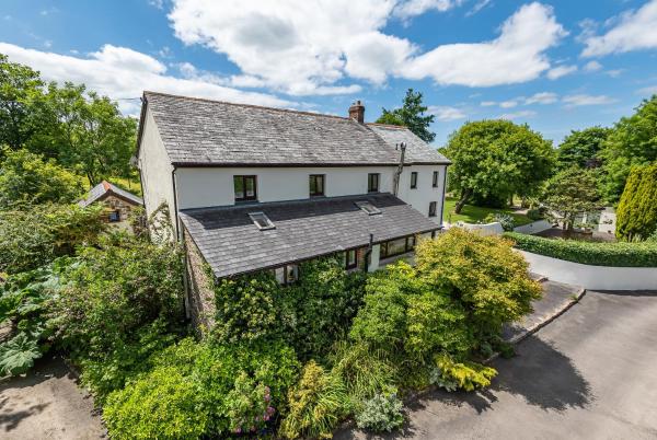 Waterland Farmhouse - Bude
