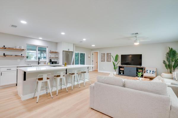 Cape Coral Home With Pool And Boat Dock, 5 Mi To Beach - Sanibel, FL