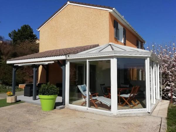 Maison Calme Avec Piscine Et Vue Imprenable. - Saint-Étienne