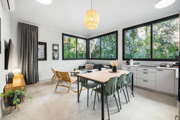 Sweet And Rural Home In Ra’anana - Israel