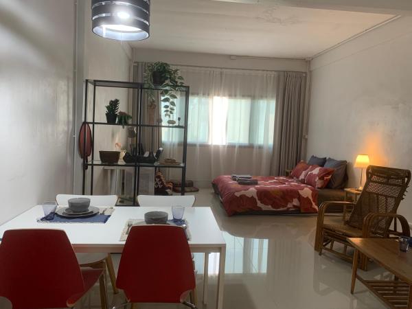 Cosy 4th Floor With Rooftop - Bangkok