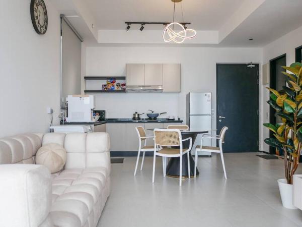 Modern 2 Bedroom Urban Suite By Uptrend Home Management - Penang Island