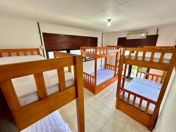 Rodin Bali Hostel - Kuta