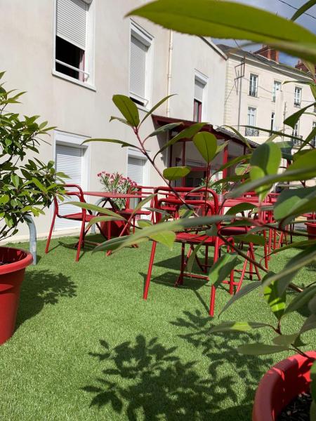 Logis Hotel Chateaubriand - Sautron